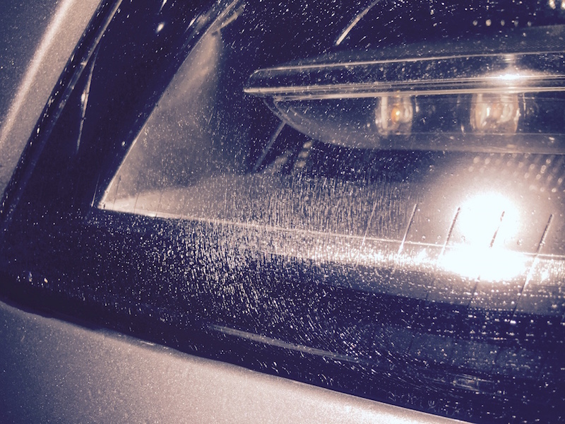 Can I fix my spider crack on B8 A4 Headlights?