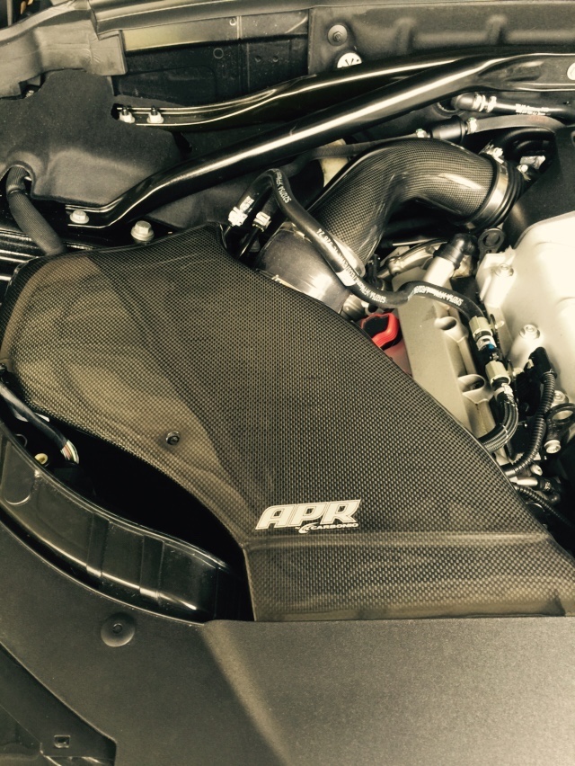APR Carbonio intake for Q5/SQ5