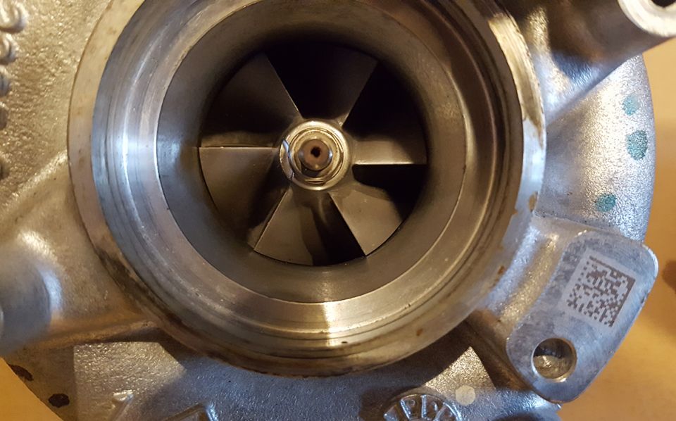 For Sale: S6/S7 OEM Turbo cores