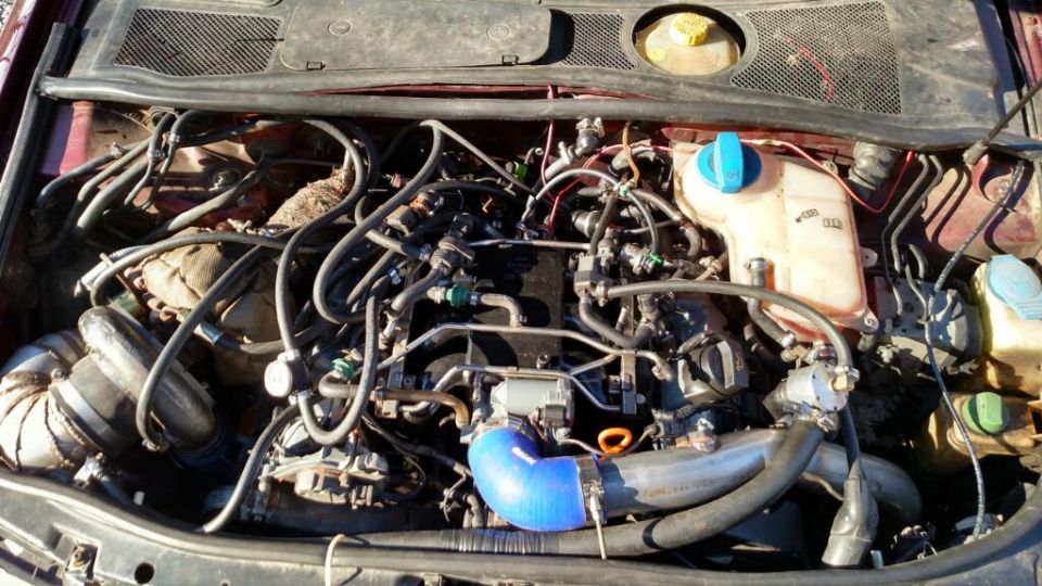 Does anybody with a single turbo 2.7t setup have a nice looking engine bay?