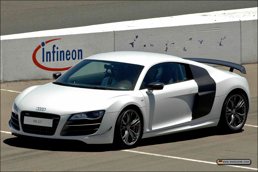 "Spy Shots" of the first few R8 GTs to hit North America