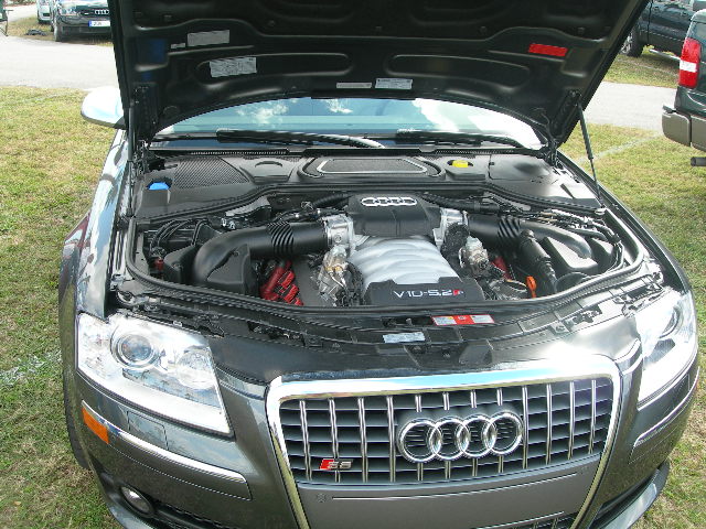 New member, just bought 07 S8