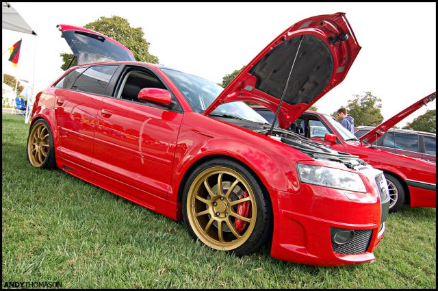 Gold wheels on red paint, yay or nay? : r/GolfGTI