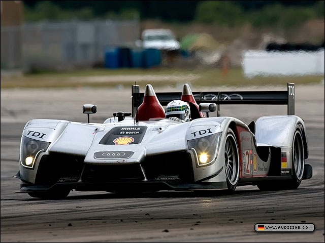 Audizine: News: Perfect debut for the Audi R15 TDI